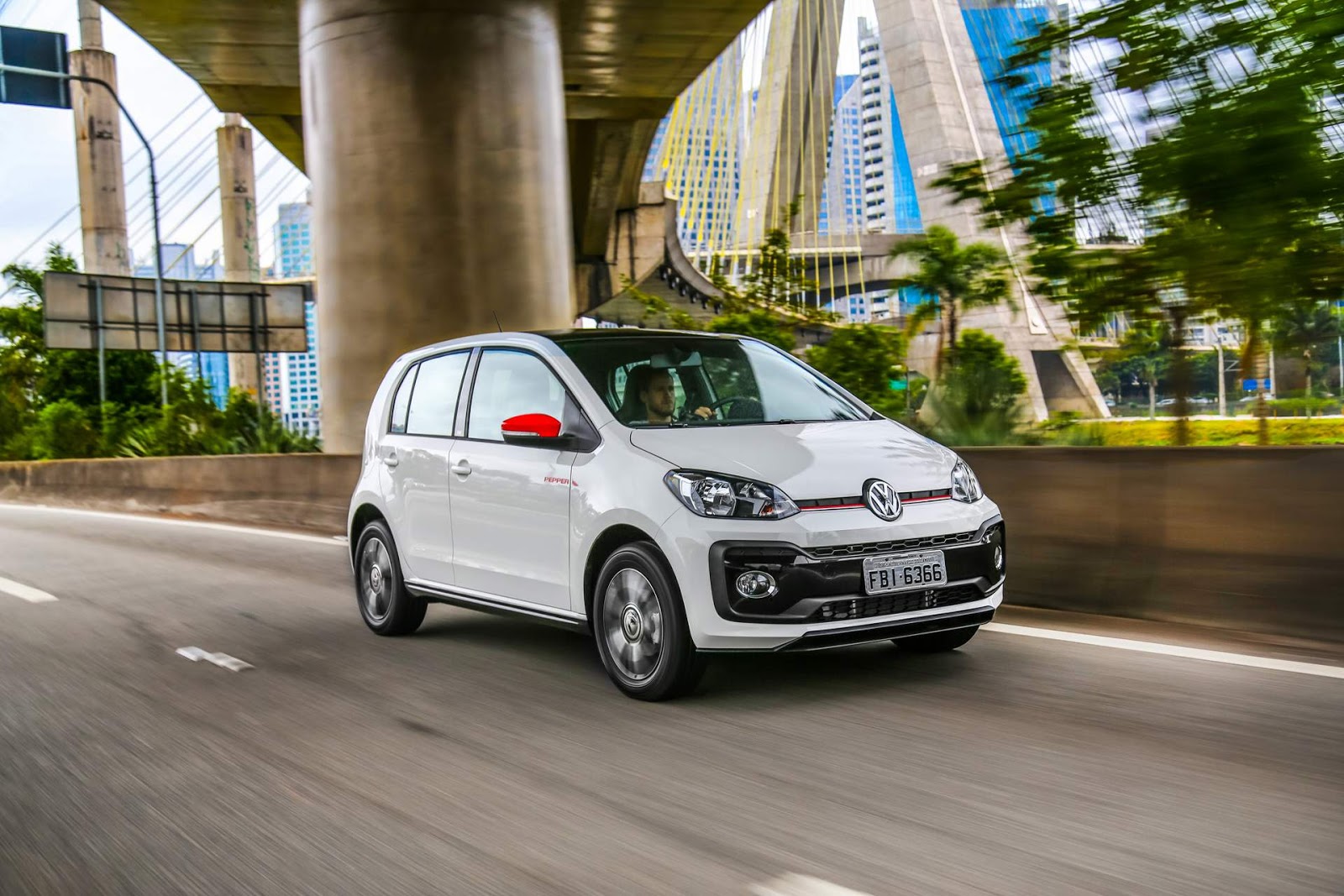 VW Up! TSI Pepper 2018 - preço, vídeo e especificações