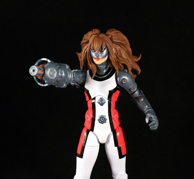 She's Fantastic: Marvel Legends - OMEGA SENTINEL!