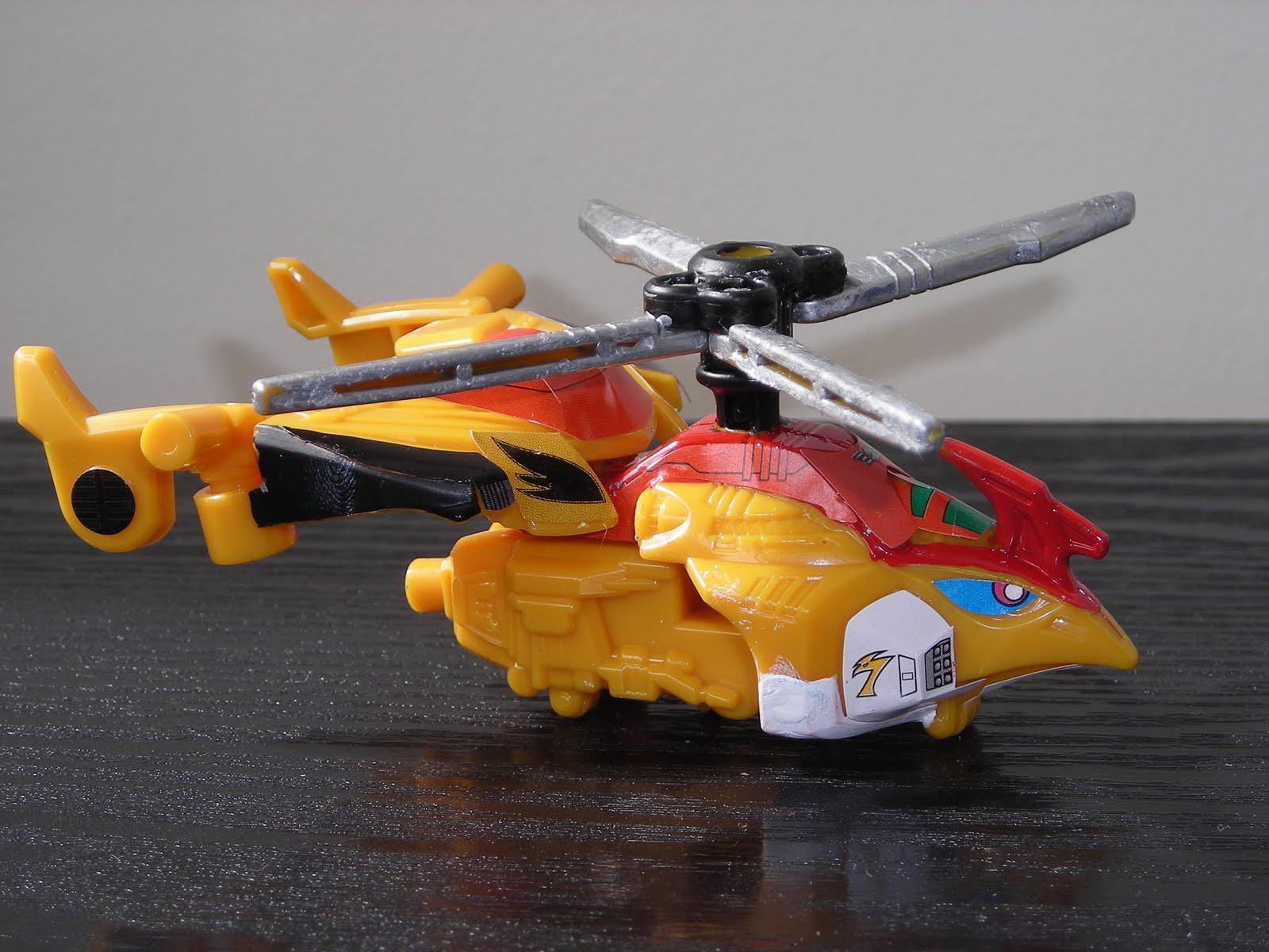 My Shiny Toy Robots: Toybox REVIEW: Engine Sentai Go-Onger mini-pla ...