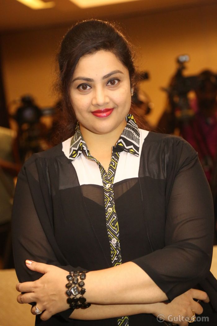 Meena profile family, biodata, wiki Age, Affairs, Husband, Height ...