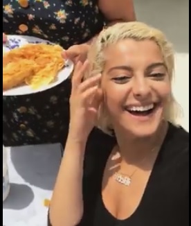 Bebe Rexha speaks in Albanian