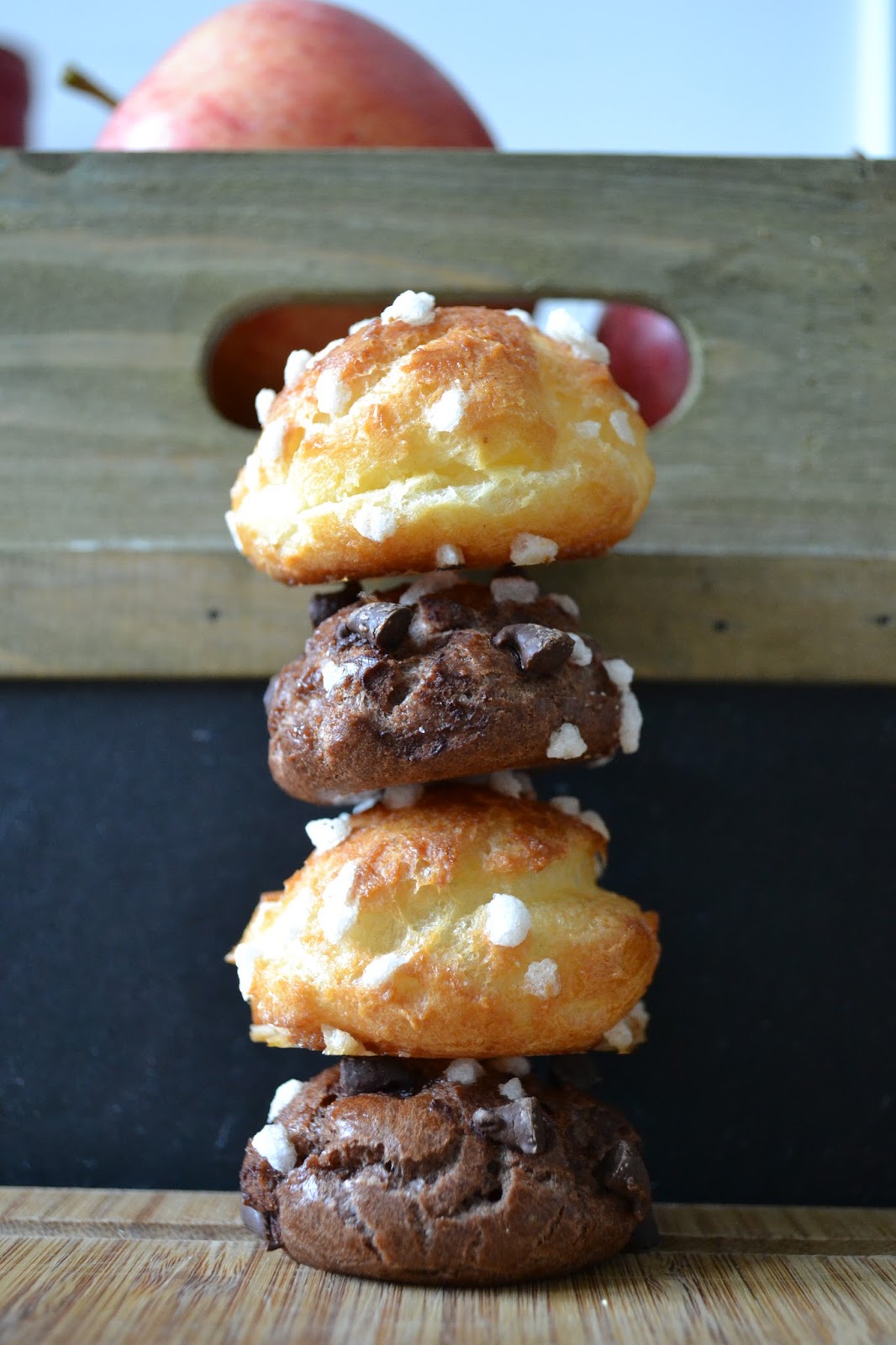Chouquettes et chouquettes au chocolat