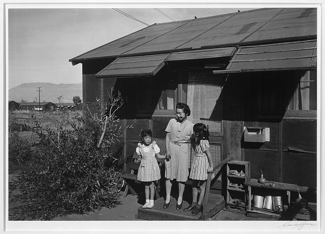 Vintage Photos of the Japanese-American Internment During World War II ...