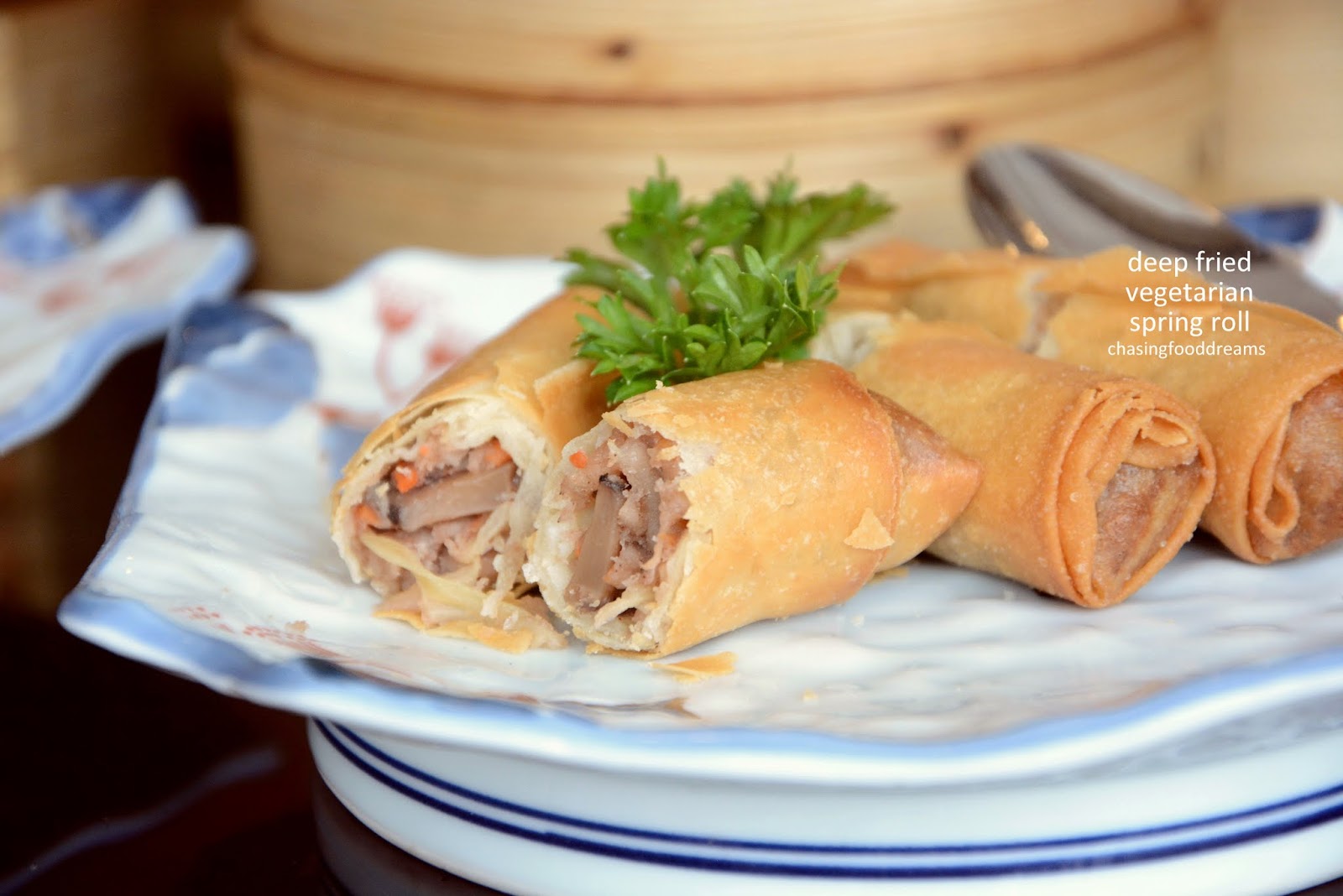 CHASING FOOD DREAMS: The Emperor @ Dorsett Grand Subang: Mooncakes ...