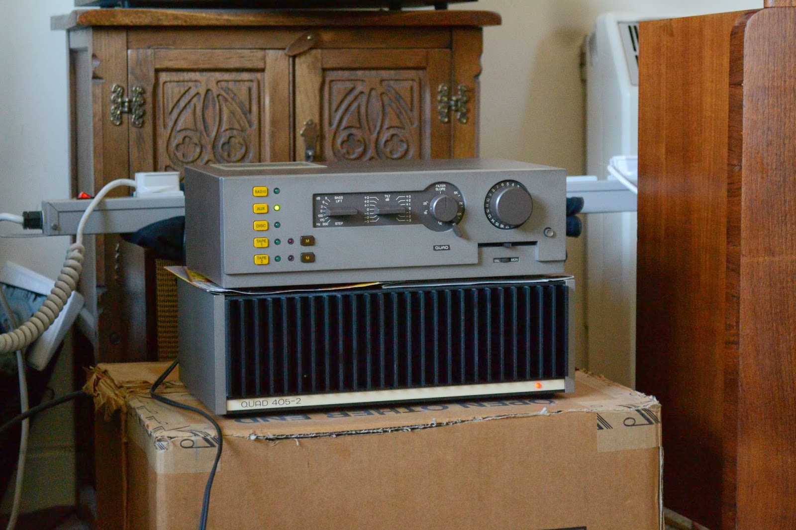 The Vintage HiFi: Quad 44 Pre-Amplifier & 405-2 Power Amplifier