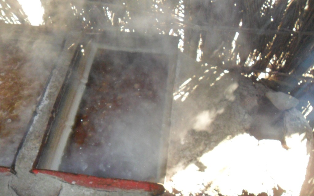 Discover the world with Kanuto: Salt Production of Pasuquin (Iodized Salt)