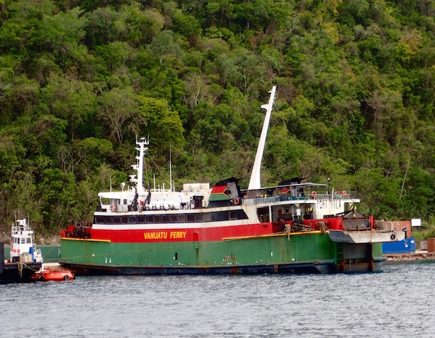 Vanuatu > Tanna’s Bucket & Chuck It “Express” | Galley Wench Tales