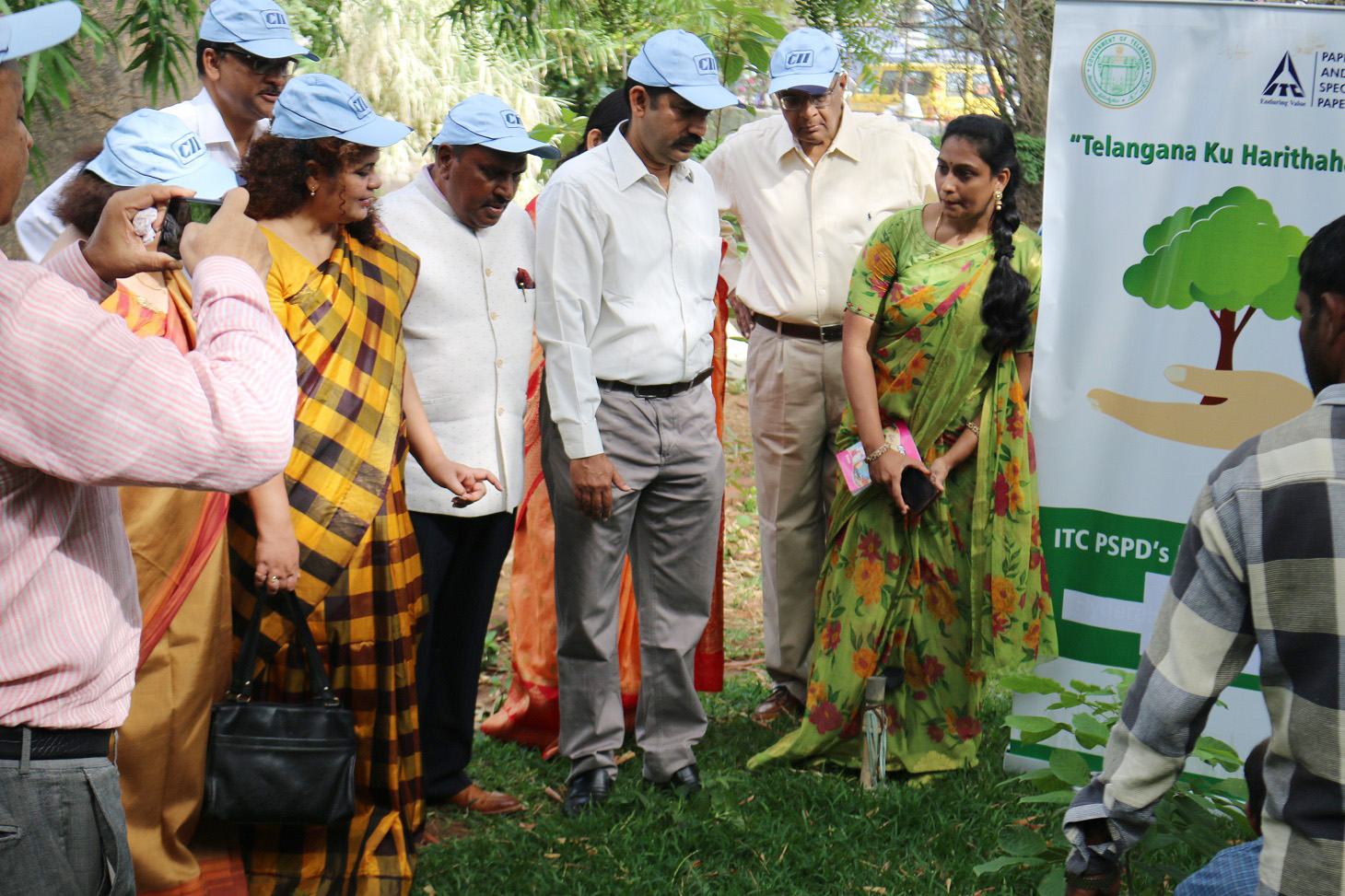 pragatigreenliving: Dr G.B.K Rao CMD Pragati Group at the Flag-off ...