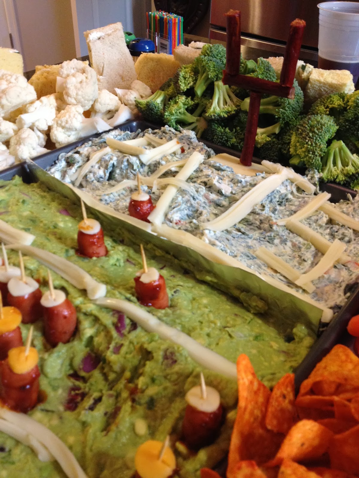 Lola, Tangled: DIY Super Bowl Party Snack Stadium. Ahem, that's SNACKADIUM.