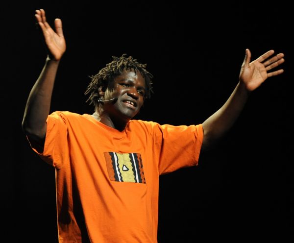 blogue de Nicole Simard-Tripeuse inc: Spectacle de Boucar Diouf au ...