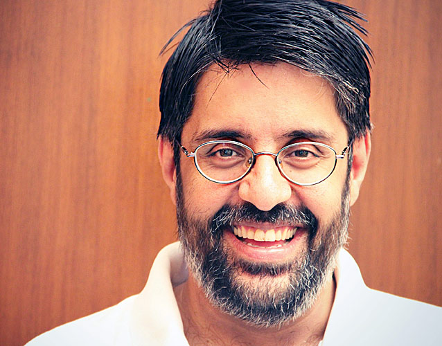 Bollywood with Hollywood Movies Trailers and Reviews of Movies Updates ...