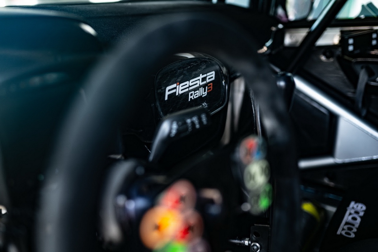 Ford Fiesta R3: το μαγικό ραβδάκι του "θείου" Malcolm (+video)