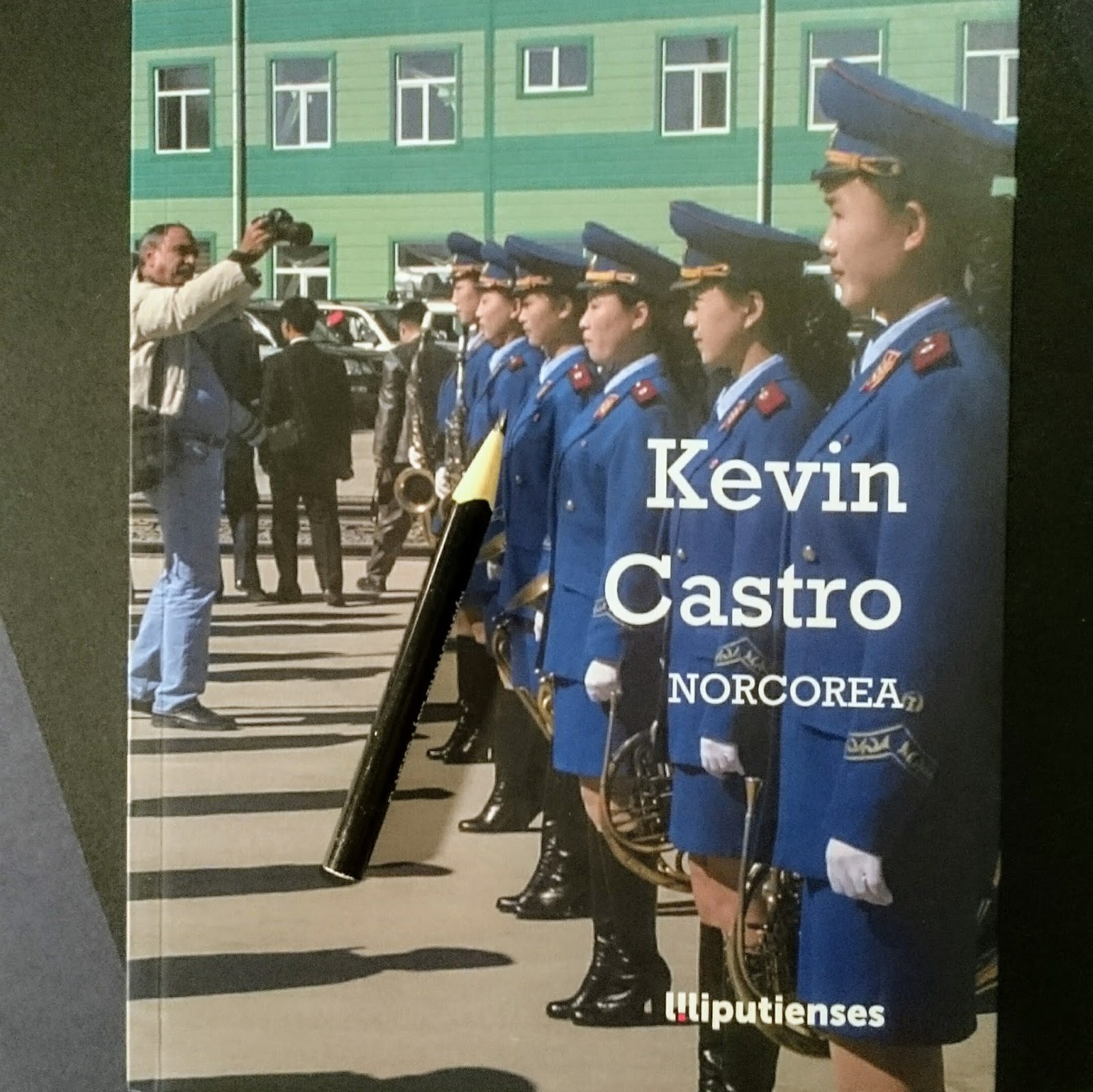 Papeles de Pablo Müller: UN POEMA DE KEVIN CASTRO DE NORCOREA