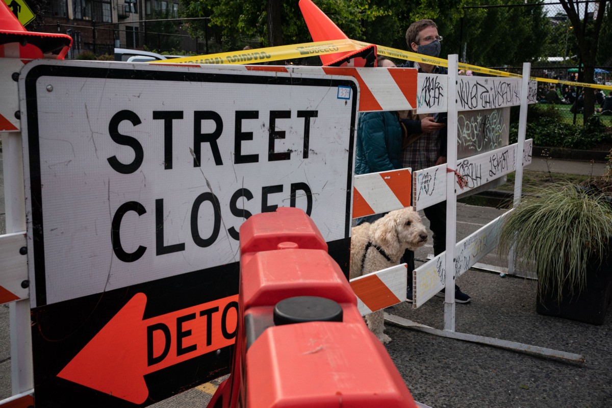 PHOTOS: Seattle ‘Autonomous Zone’ Has a Border Wall, Conducts ...