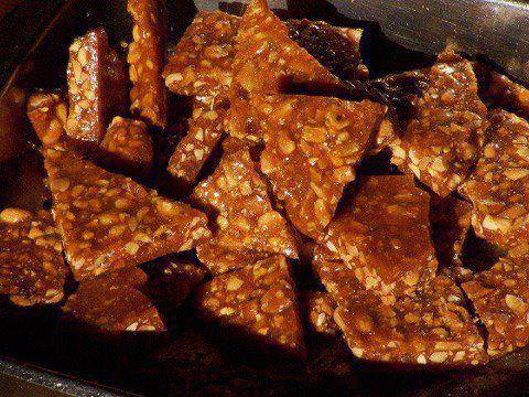 AH! KARIBOU: LA PÂTISSERIE COMORIENNE - 1