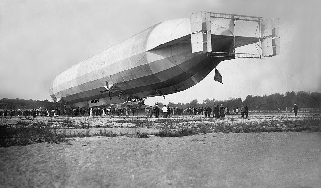AVIÕES MILITARES: Zeppelin - Dirigiveis rigidos alemães