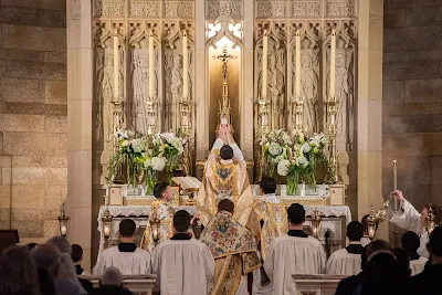 New Liturgical Movement: Photos of FSSP First Mass in Providence, RI