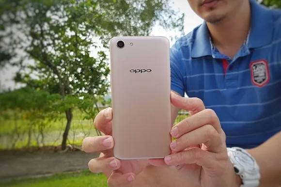 OPPO A83 Review: The Unexpected Midrange Royalty