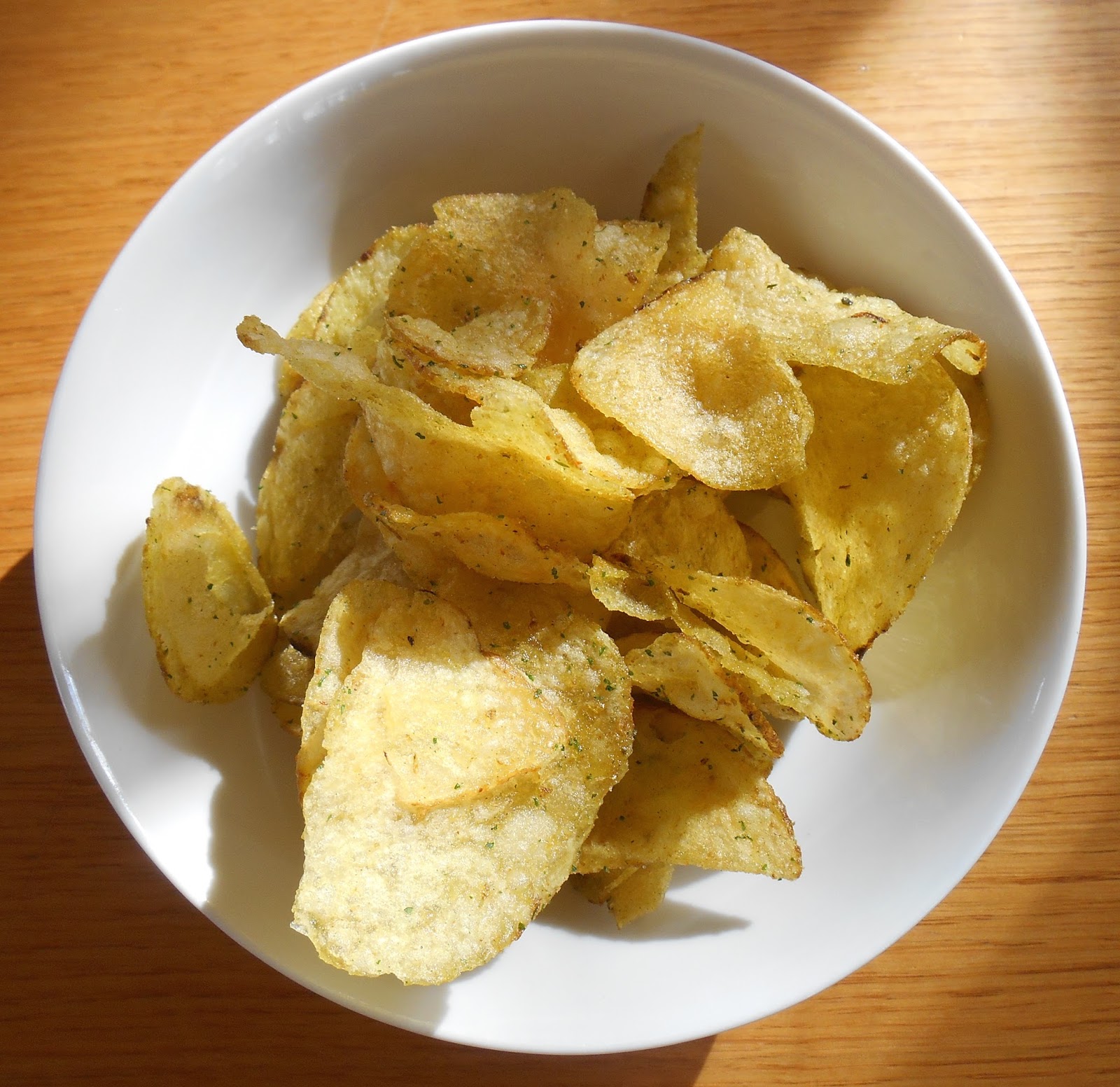 Cheeseburger Crisps & Other Stories: M&S Pea & Mint Hand Cooked Crisps