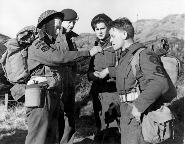 1000 Men, 1000 Stories : Commandos: RCN Beach Commando "W"