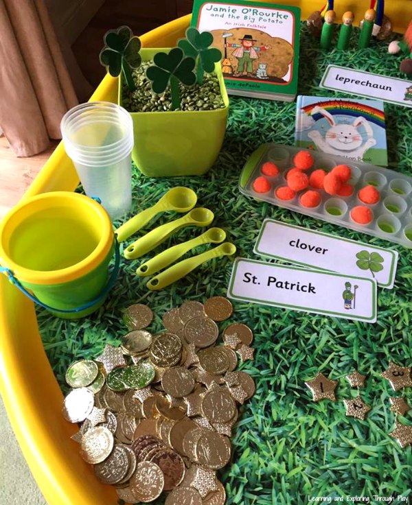 Learning and Exploring Through Play: St Patricks Day Tuff Tray