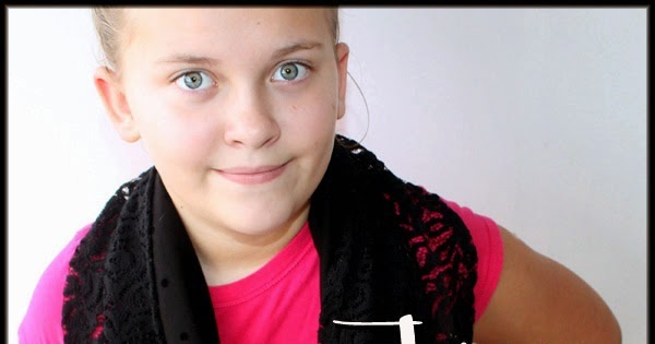 Jersey and Lace Infinity Scarf!