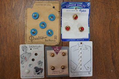 kluless: A Few Pretty Buttons