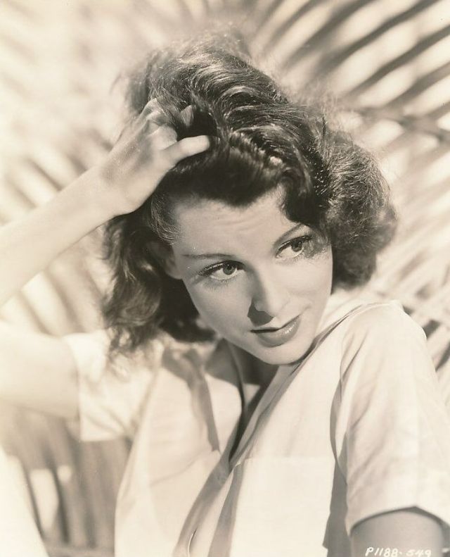 40 Glamorous Photos of Frances Dee in the 1930s and ’40s | Vintage News ...