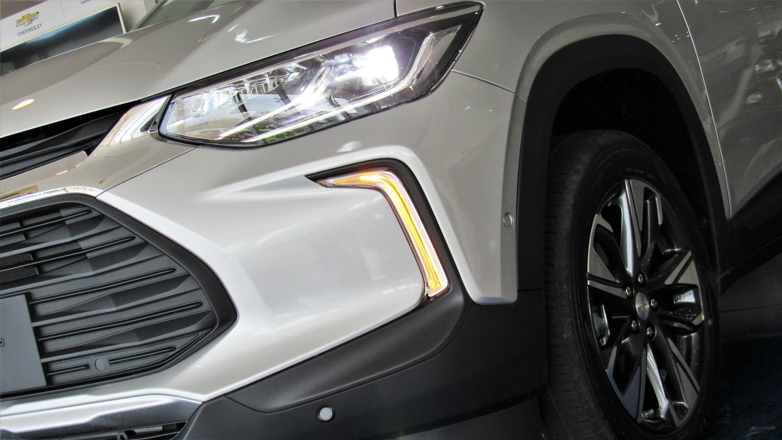 Detalhes do Chevrolet Tracker 2021 nas versões LT, LTZ e Premier