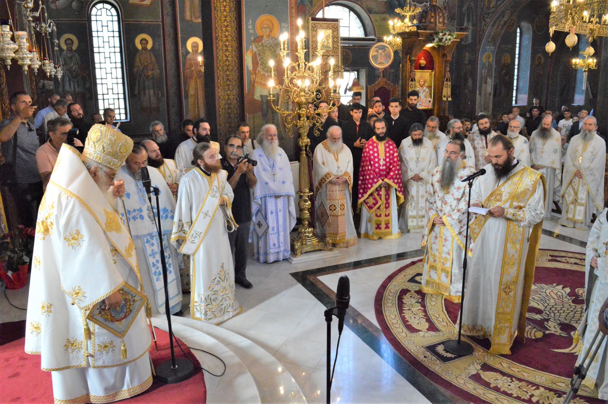 ΧΕΙΡΟΤΟΝΙΑ ΤΟΥ ΑΡΧΙΔΙΑΚΟΝΟΥ ΚΑΛΛΙΝΙΚΟΥ ΣΑΡΑΚΙΝΛΗ ΣΤΗΝ ΑΓΙΑ ΣΚΕΠΗ ...