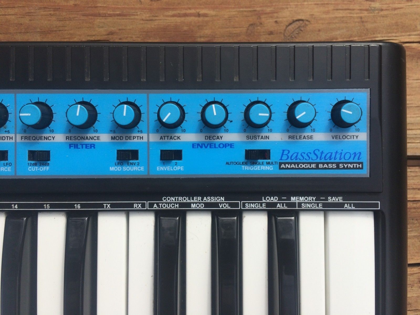 MATRIXSYNTH: Original 1990s Novation Bass Station Keyboard SN 0006976