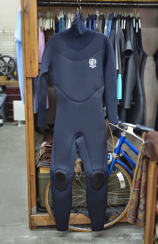 new evolution surf: Original Wetsuit *Neck Entry***