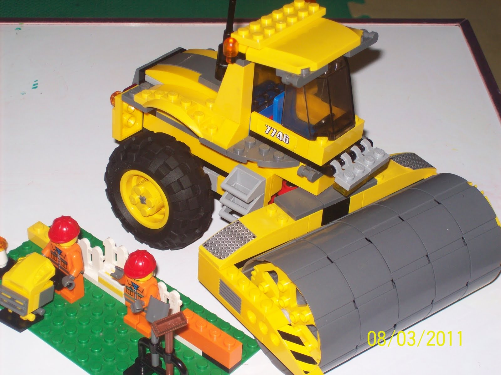 Avery and Lucas ---- The Lego Team: Lucas first Lego-7746 Single-Drum ...