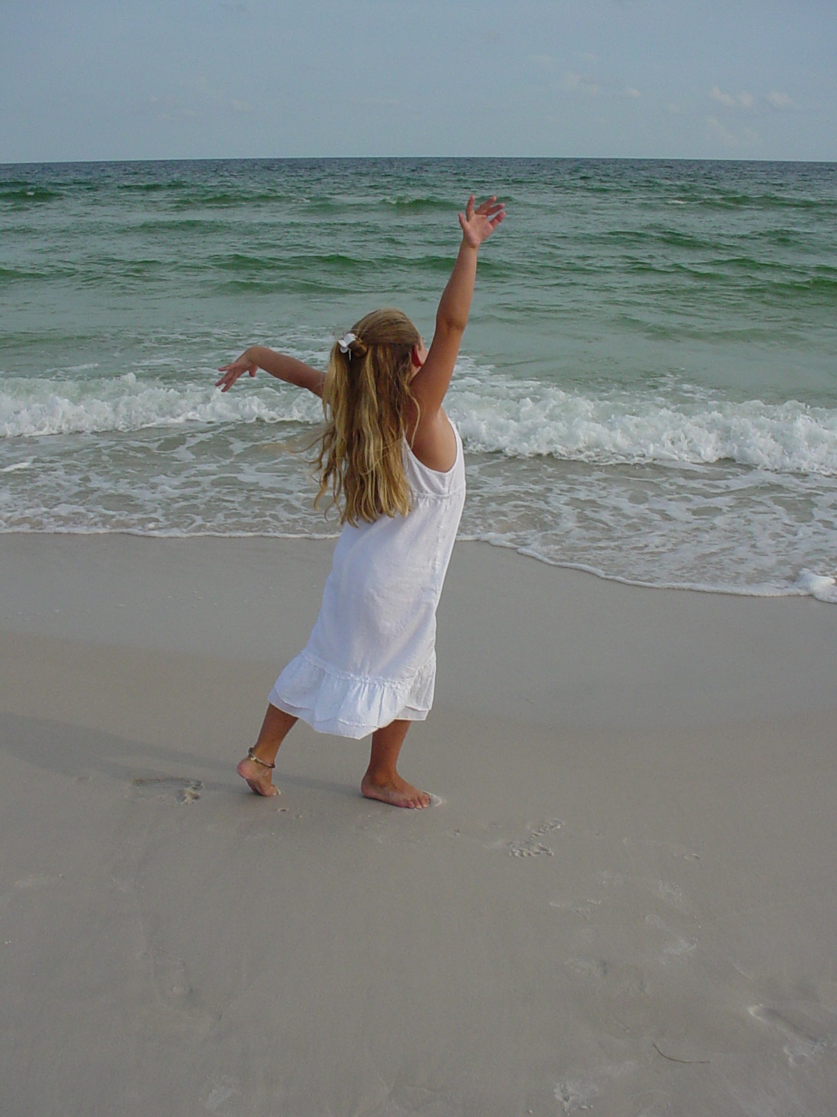 AL's Random Photo Shots: Beach Dancing