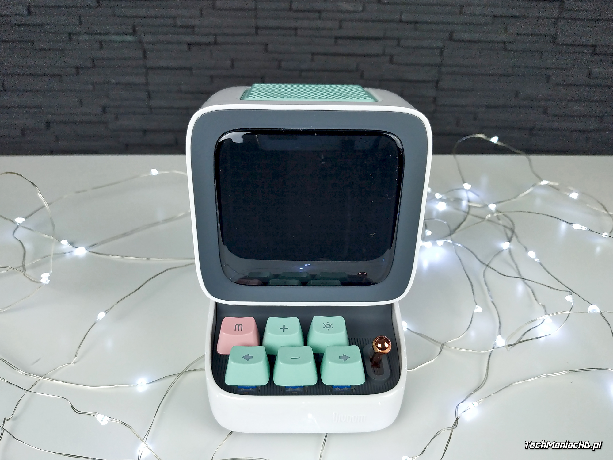 TechManiacHD: Divoom Ditoo - recenzja wyjątkowego gadżetu, głośnik z ...