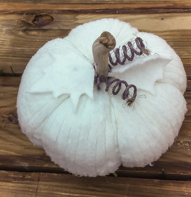 DIY Sweater Pumpkins - DIY Beautify - Creating Beauty at Home
