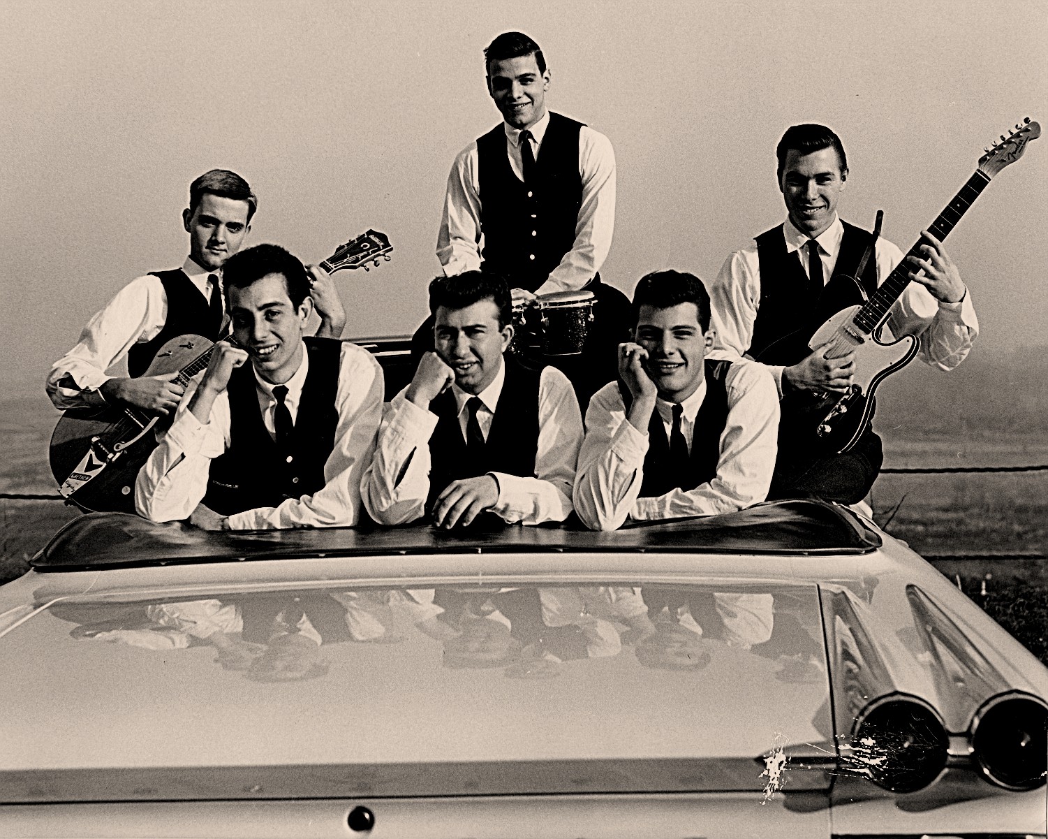 WHITE DOO-WOP COLLECTOR: THE CATALINA SIX (Flagship Records)