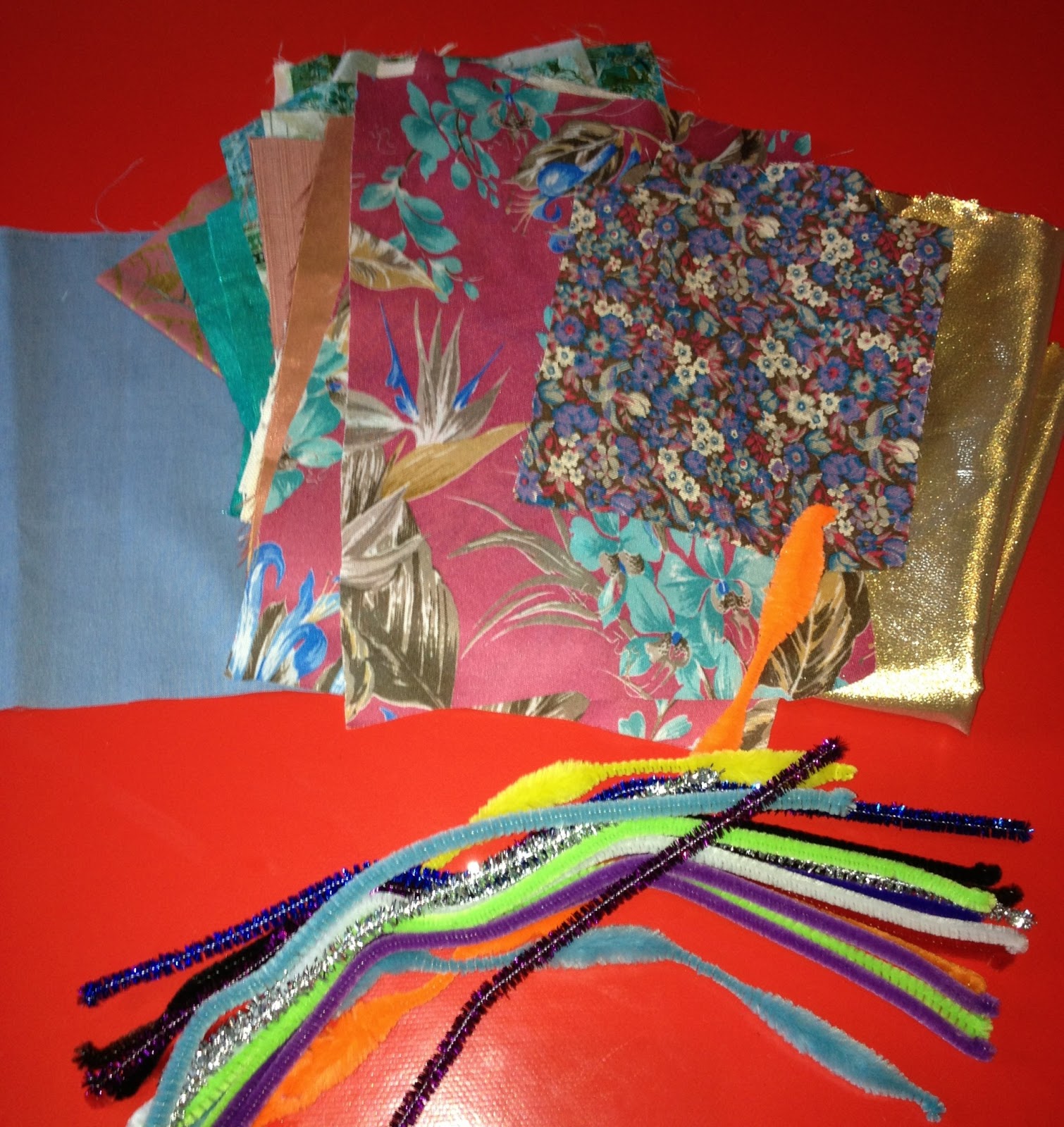 Me and my shadow: Pipe cleaner crafts - Dolly Dress Up