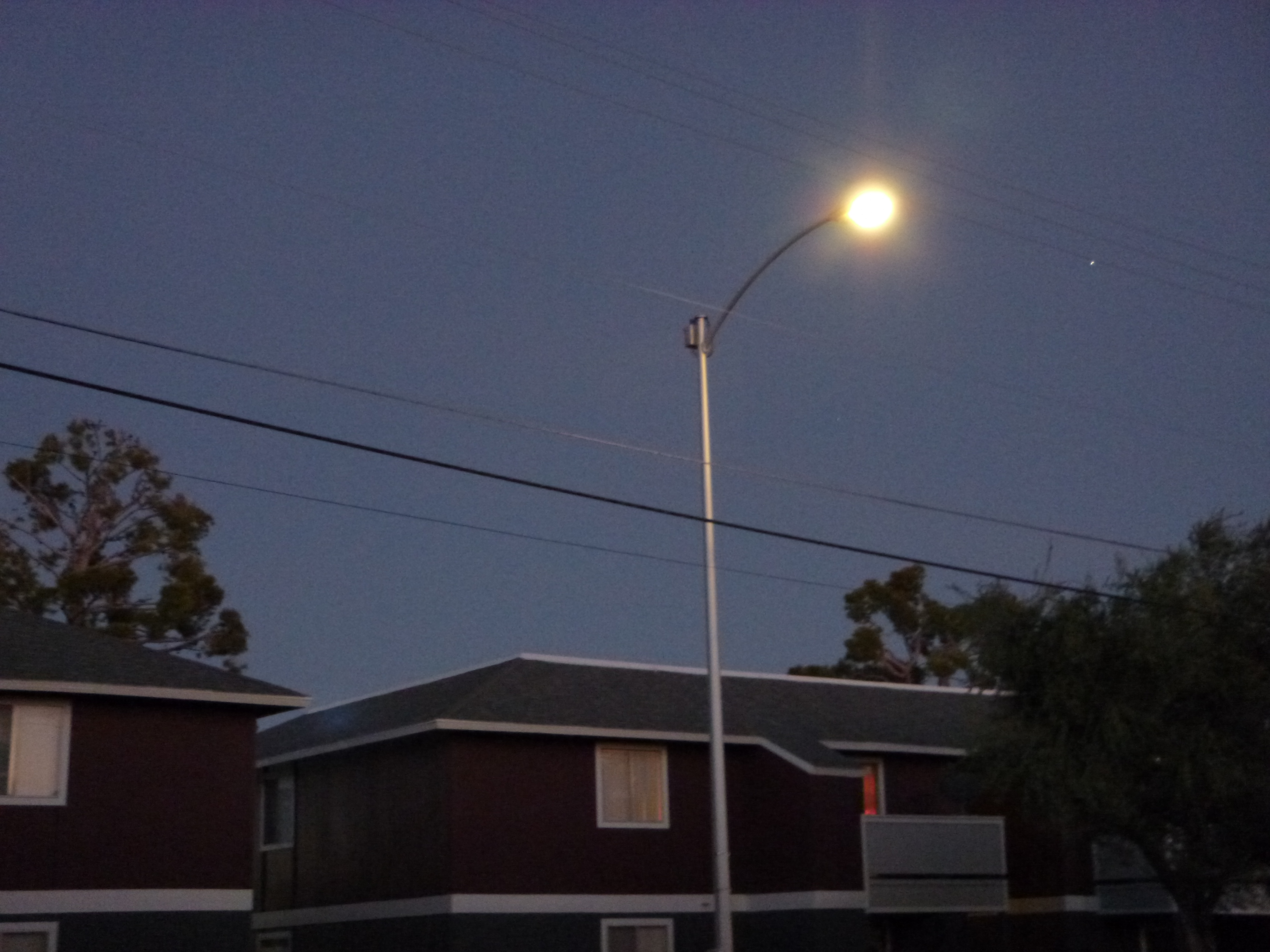 The first streetlights in america were installed in philadelphia around ...