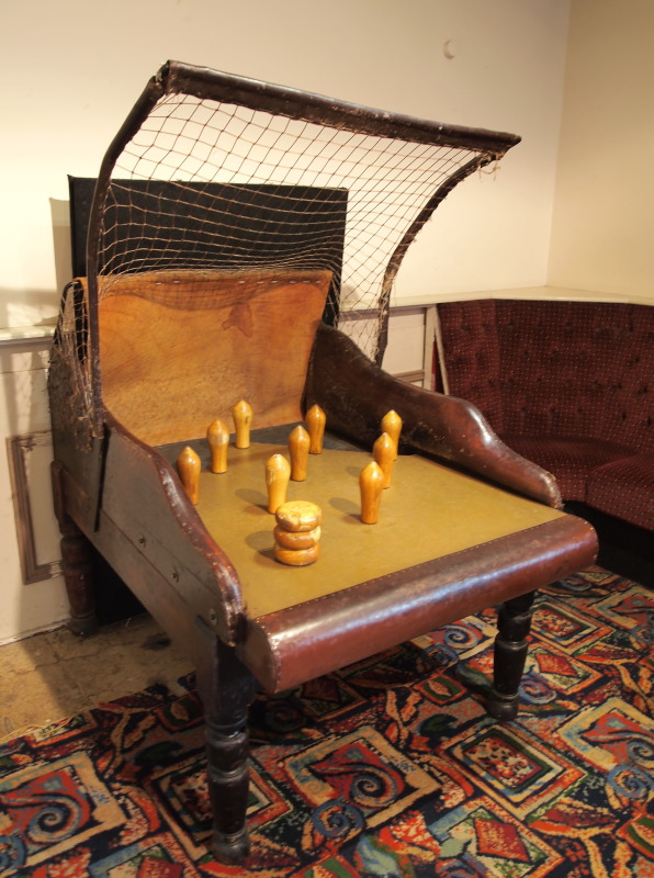 Shove it, Chuck it, Toss it...: Table Skittles - The Leicester Tradition