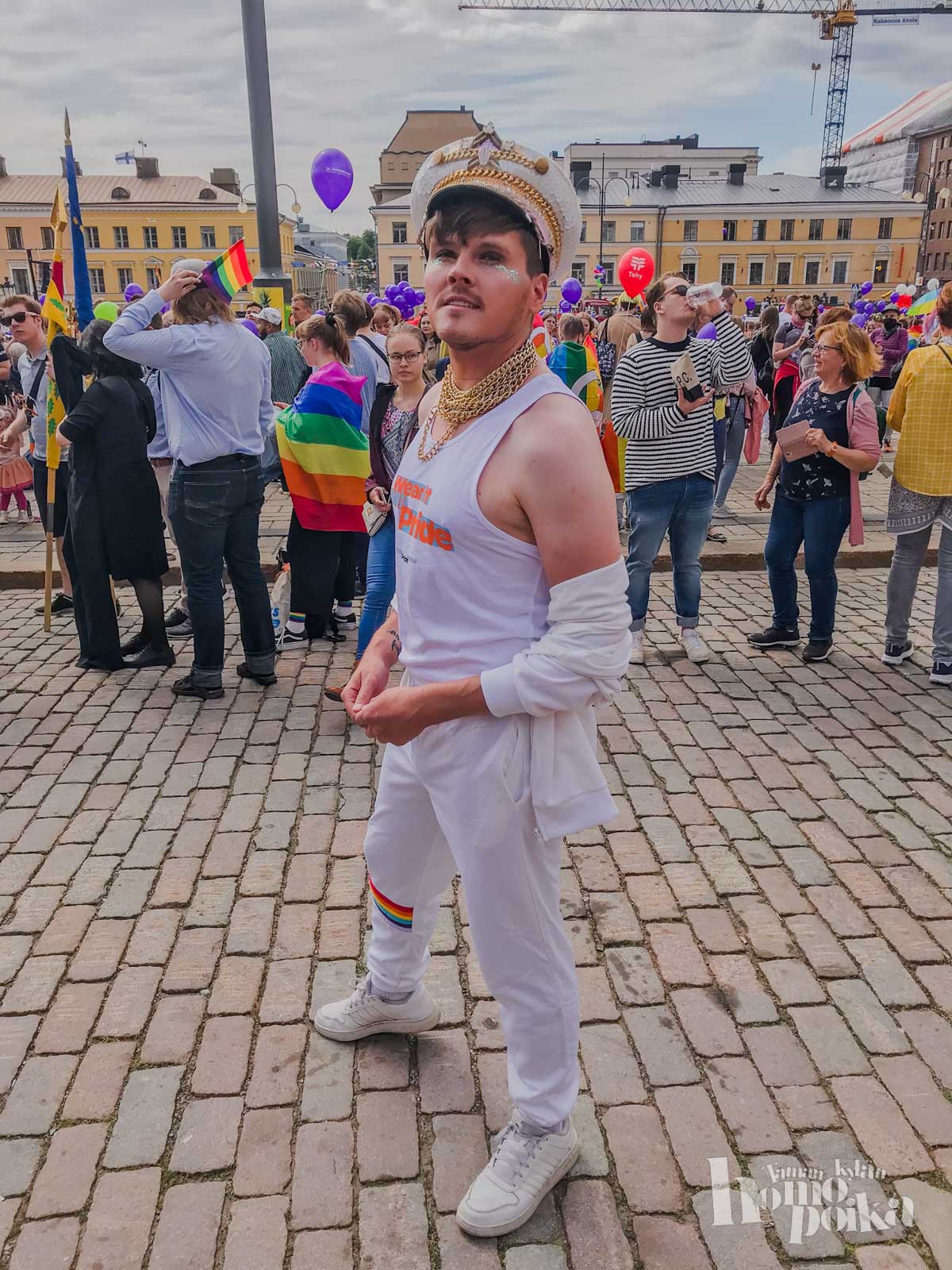 Helsinki Pride 2019 -asu ja medianäkyvyydet - Tämän kylän homopoika