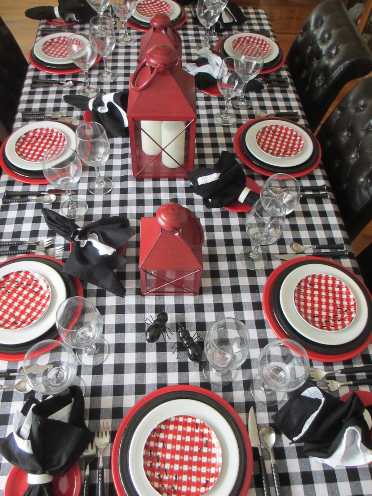 The Welcomed Guest: Summer Fun with Fiestaware Tablescape