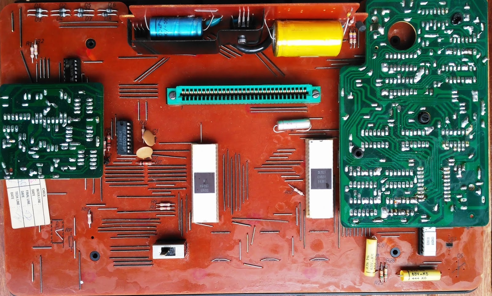 Retro Ordenadores Orty: Consola Interton VC-4000 (1978)