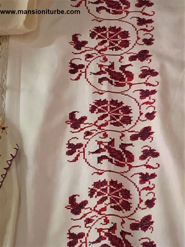 The Hand-Crafted Embroiderers of Santa Cruz, Tzintzuntzan