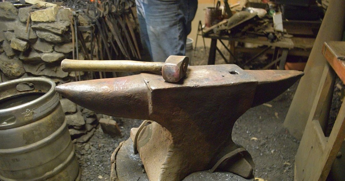 Jesus kennen und Ihn bekannt machen: Der Amboss und die Hämmer