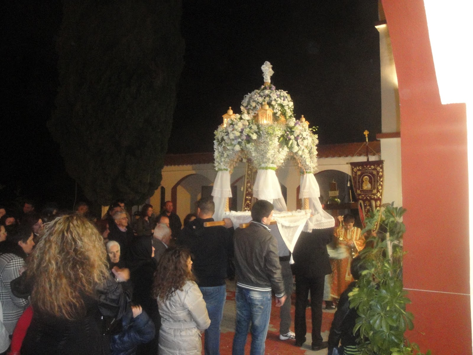ο Στολισμος και η Περιφορα του Επιταφιου στο ΛΟΥΤΟΥΦΙ | ΛΟΥΤΟΥΦΙ ΝΕΑ