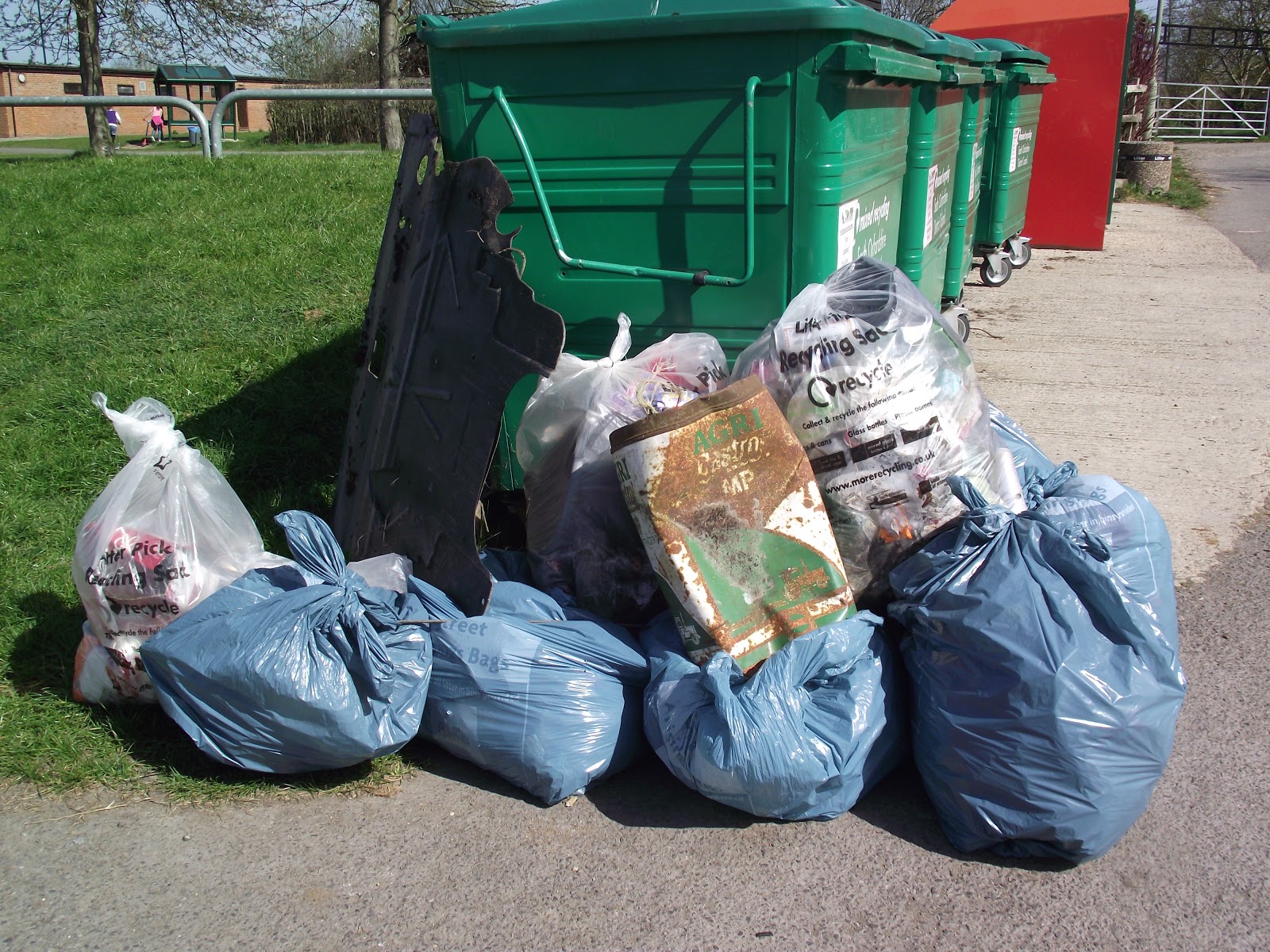 Greening Chinnor: April 2012