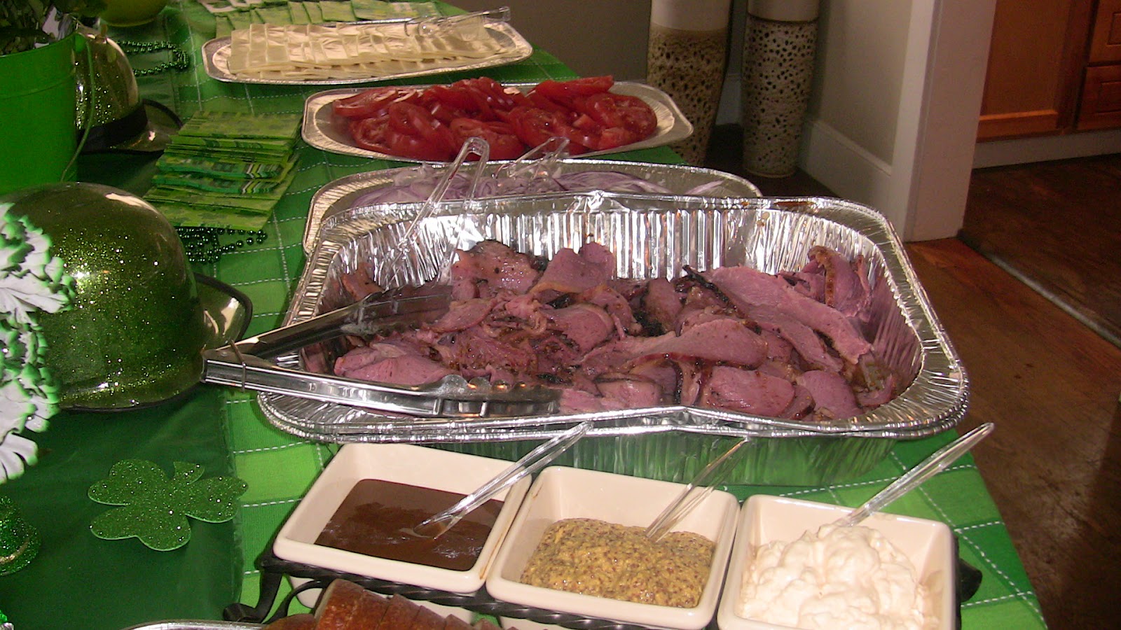 JoeGrill: Corned Beef on La Caja China