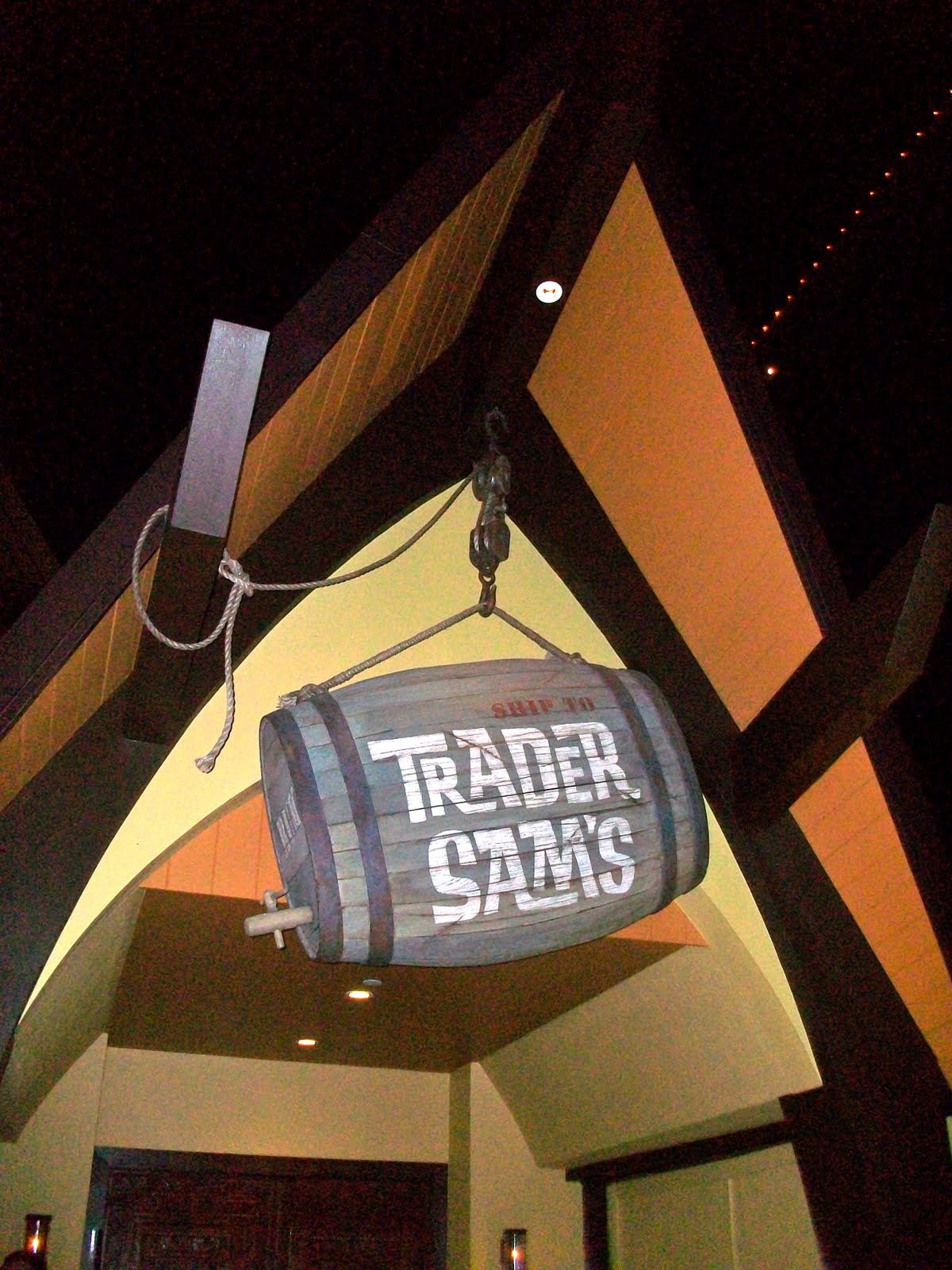 The Mouse Minute (Formerly Brad's Everything Disney Blog): Trader Sam's ...