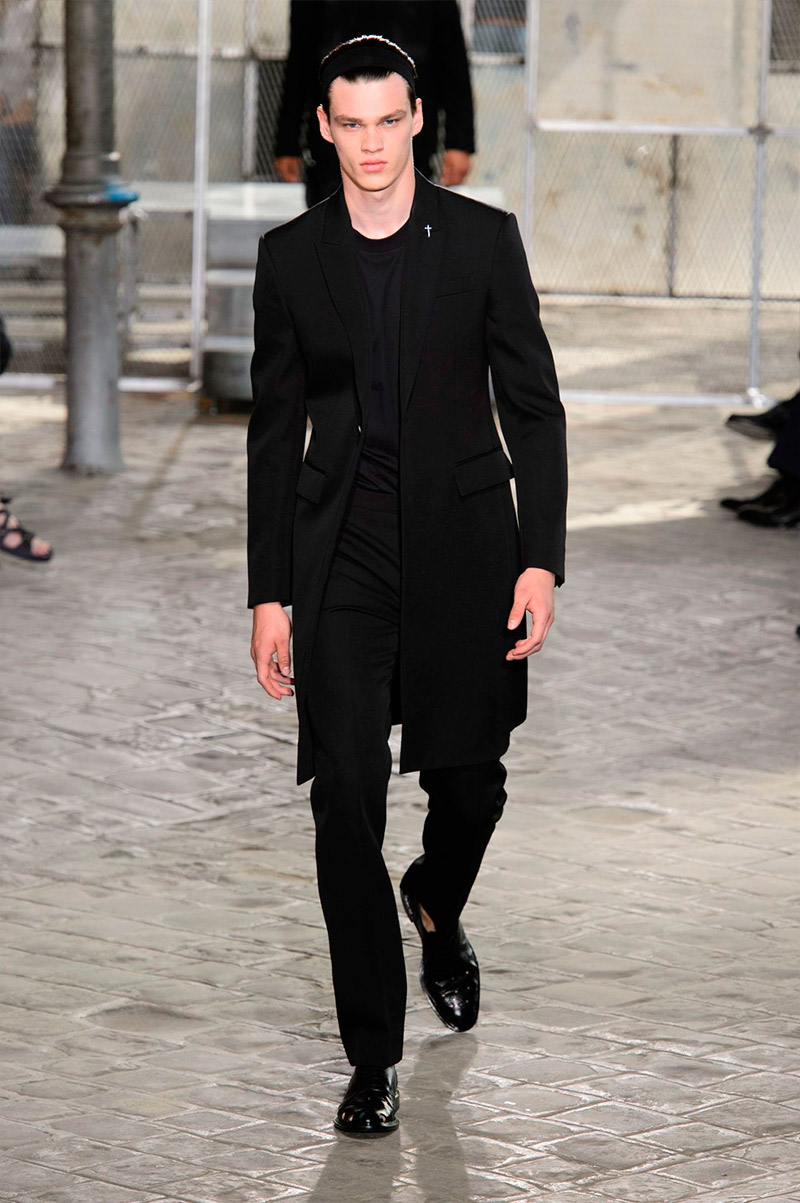 FASHIONFRENICOS: Sacro y profano: Givenchy S/S 2016